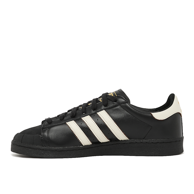 Buy adidas Originals Jabbar Low Half Shell in black | KI8523 at MBCY