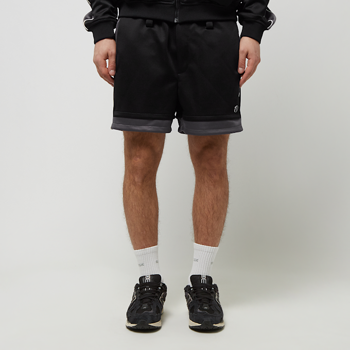 Kaufe Ambush Track Short Pants in schwarz | BMCL001S24JER0011009 | solebox